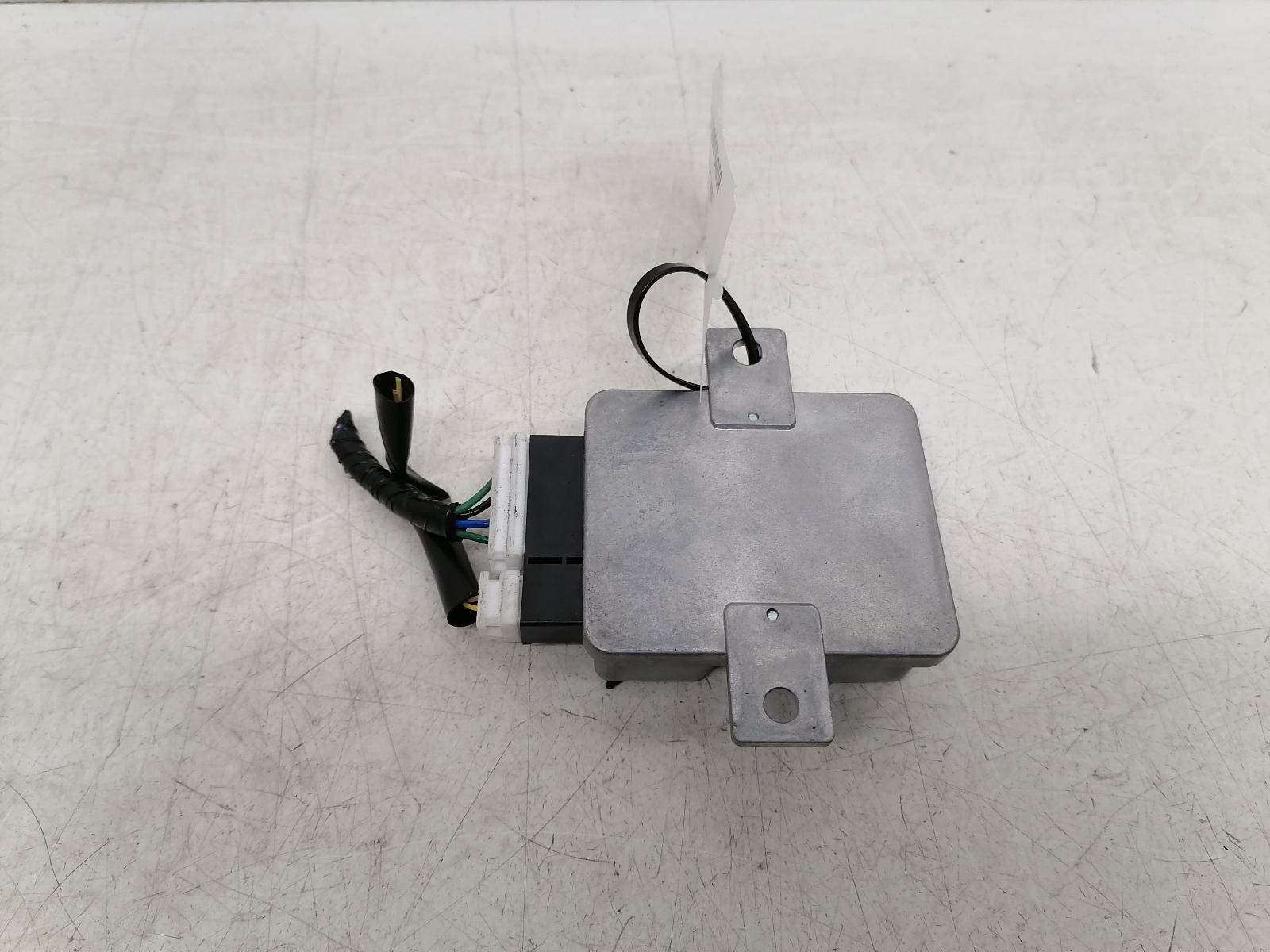 MAZDA 2 FUEL Pump Control Module Ecu Petrol Pe0218561 Mk3 Gj 2015 ...